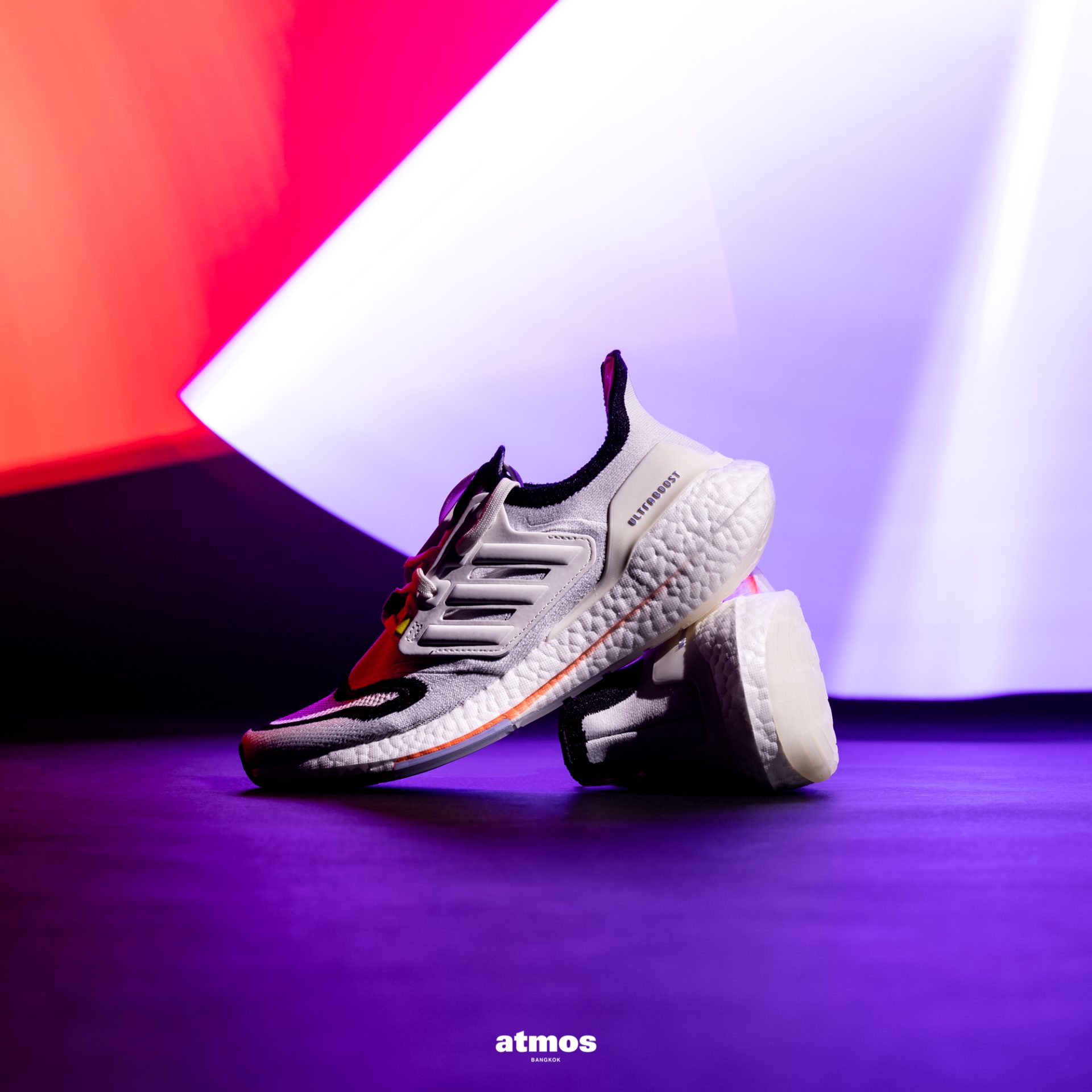 ADIDAS ULTRABOOST 22 W สุดยอดสนีกเกอร์แห่งยุคที่สุดทั้งสมรรถนะการวิ่ง ...